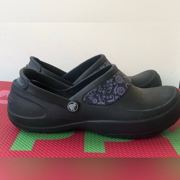 CROCS | Shoes | Crocs Mercy Slip Resistant Work Clogs Womans Black ...